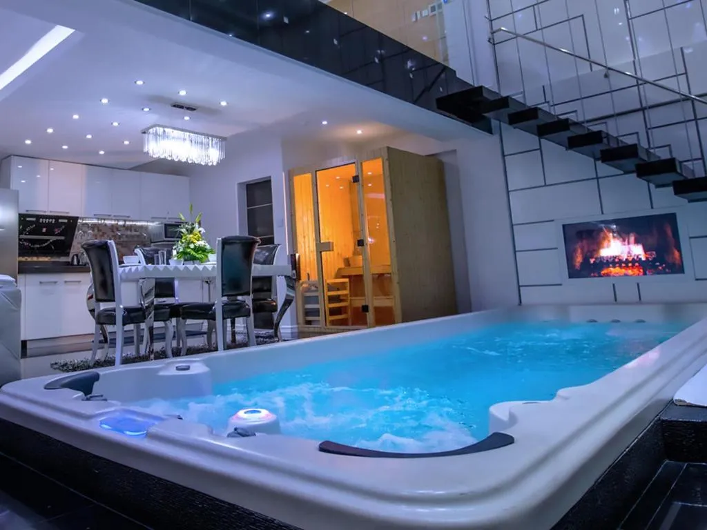 Luks Lofts Hotel & Residences | המרכז למטייל הפיליפינים